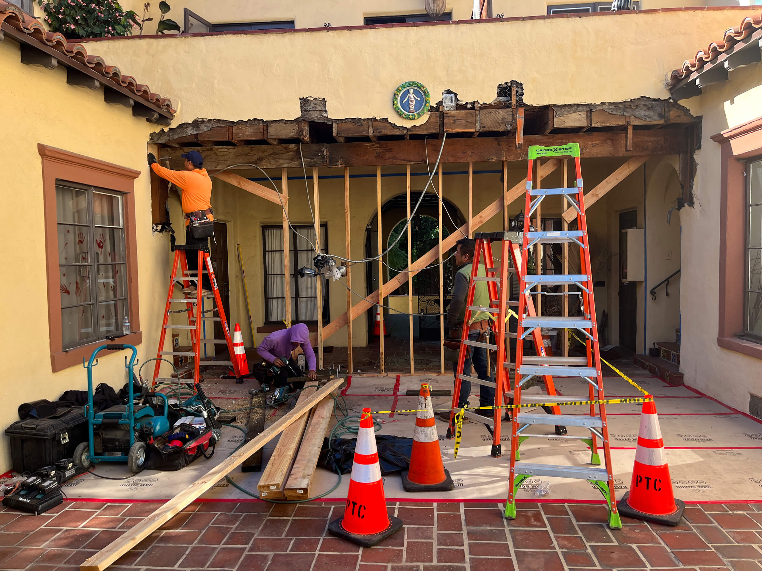 Repairs of Exterior Elevated Elements - PAR Construction, Inc.
